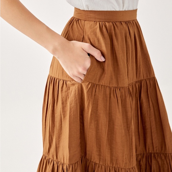 Love, Bonito | Skirts | Net Love Bonito Aryca Tiered Camel Midi Skirt S ...